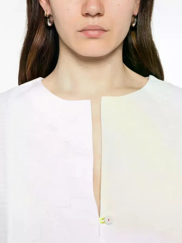 RELAX RE-LUX V-neck Three-quarter Sleeve Tunic Top