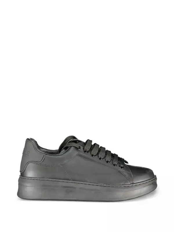 GAELLE PARIS Low-top Faux-leather Sneakers