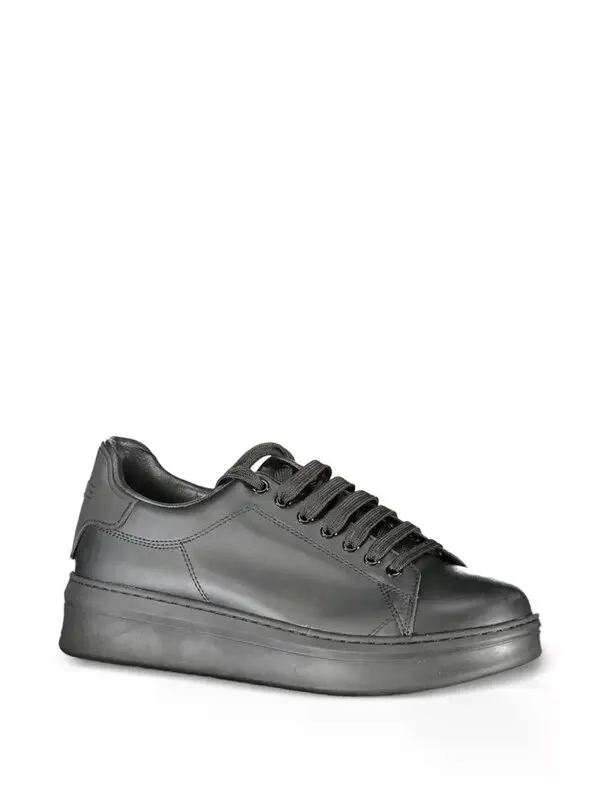 GAELLE PARIS Low-top Faux-leather Sneakers