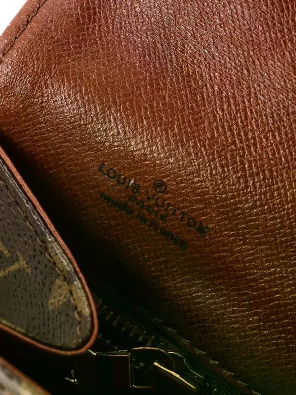 LOUIS VUITTON Dame Pochette Monogram Canvas Gm Clutch Bag - Brown