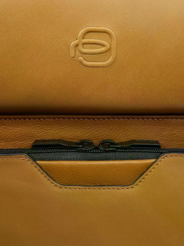 PIQUADRO Grained Leather Backpack