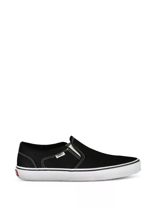 VANS Classic Slip-on Sneakers
