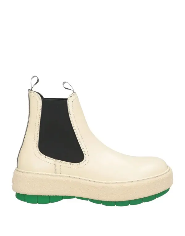 Sunnei Chelsea Boots In Glossed Leather - Cream