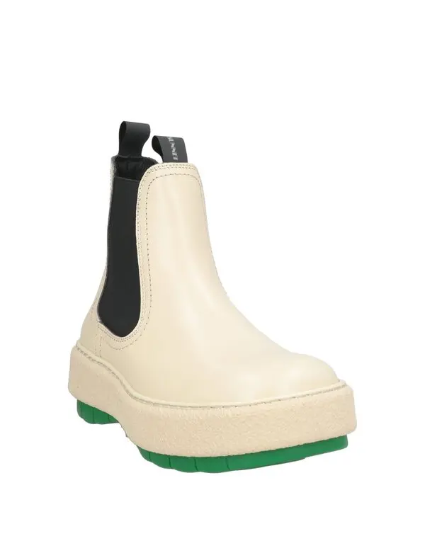 Sunnei Chelsea Boots In Glossed Leather - Cream