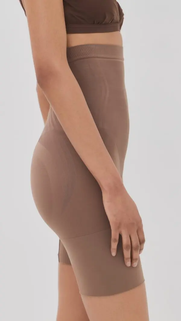 Spanx Sculpt Gofigure Mid Thigh Shorts - Ganache