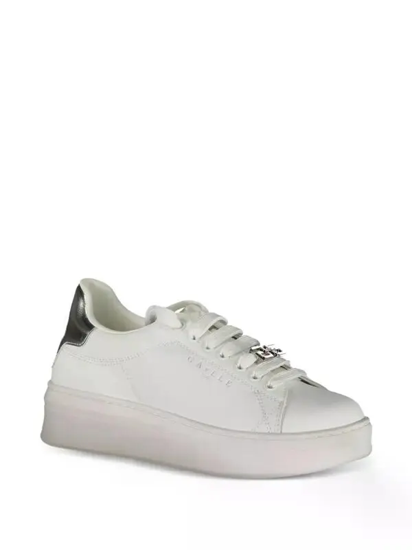 GAELLE PARIS Logo-plaque Sneakers