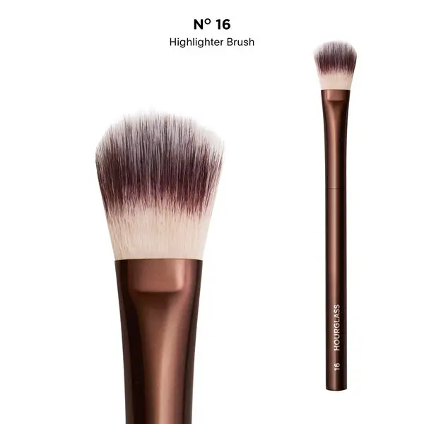 HOURGLASS No. 16 Highlighter Brush - One-color