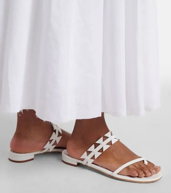 Manolo Blahnik Maura Leather Thong Sandals - White