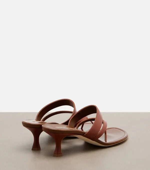 Manolo Blahnik Susa Leather Thong Sandals - Brown