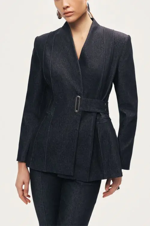 NOCTURNE Sharply Tailored Belt Detailed Blazer
