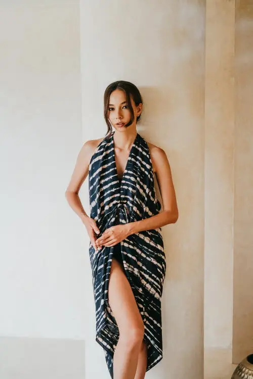 Pink Haley Beach Hand-dyed Sarong - Black