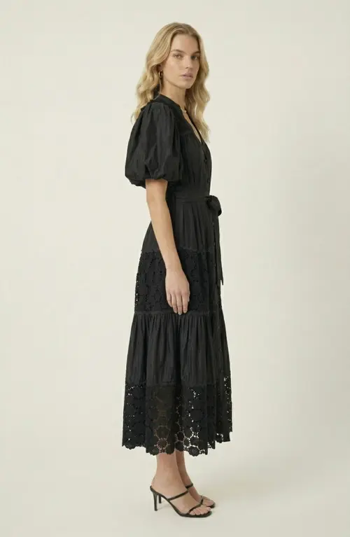 MODENAIRE V-neck Lace Paneling Midi Dress - Black
