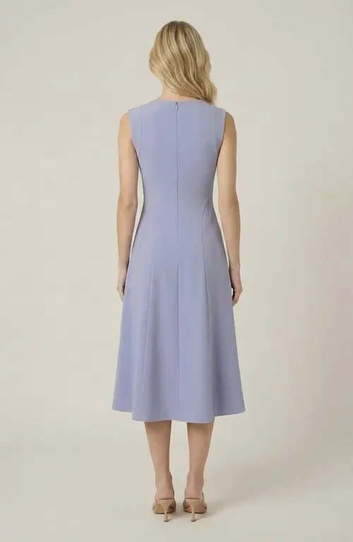 MODENAIRE Structured Seaming Flared Sleeveless Midi Dress