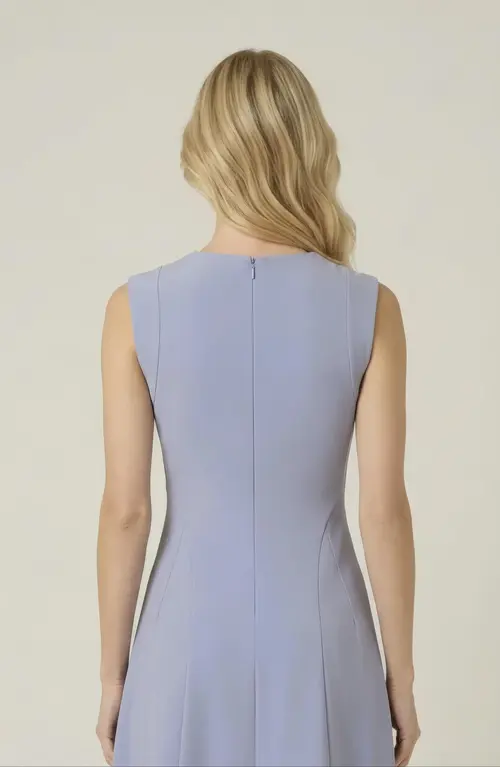 MODENAIRE Structured Seaming Flared Sleeveless Midi Dress