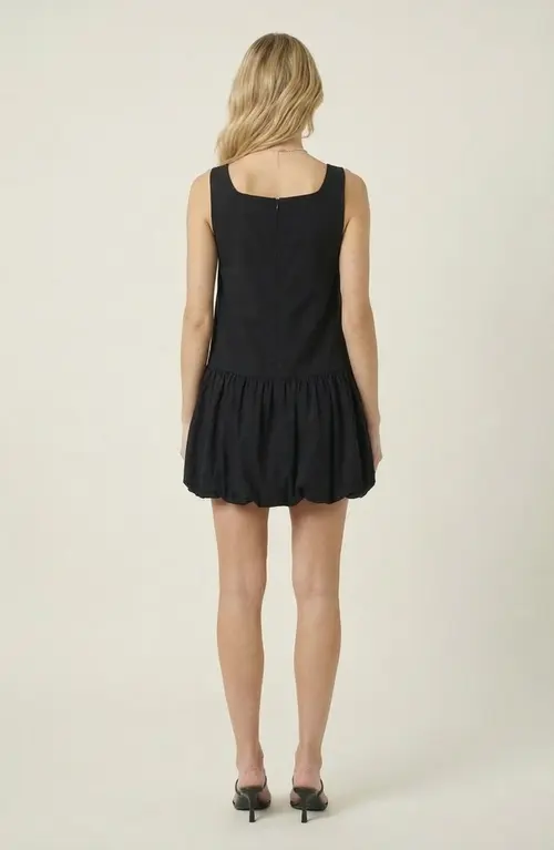 MODENAIRE Sleeveless Floral Applique Mini Dress With Bubble Hem