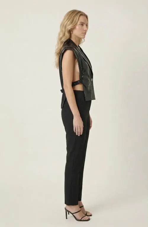 MODENAIRE Mixed Texture Sleeveless Blazer Top