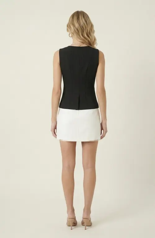 MODENAIRE Tailored Vest Top - Black