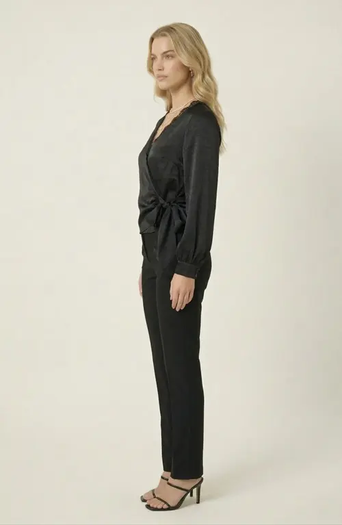MODENAIRE Lace Trim Wrap Blouse