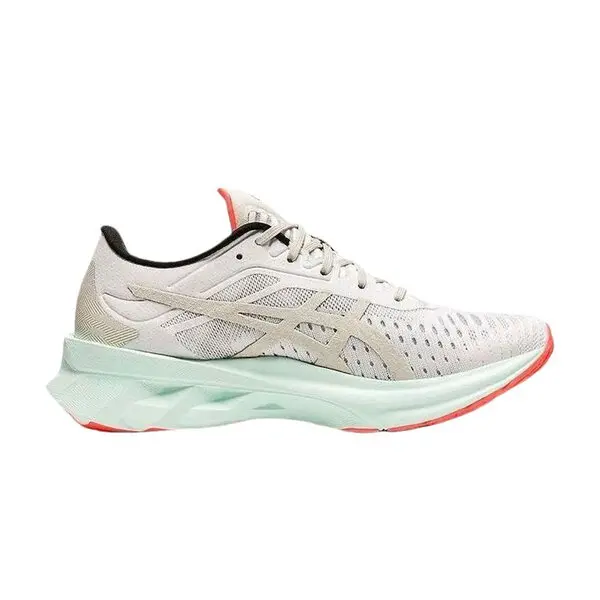 Asics Novablast Sneakers - White