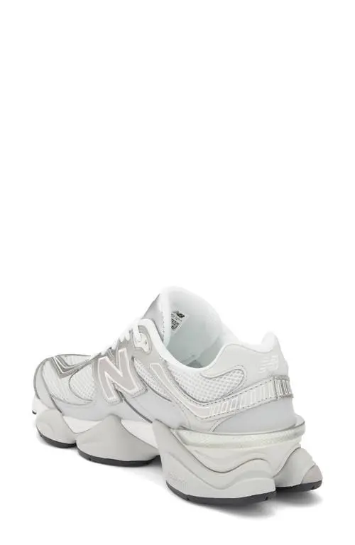 NEW BALANCE 9060 Sneaker