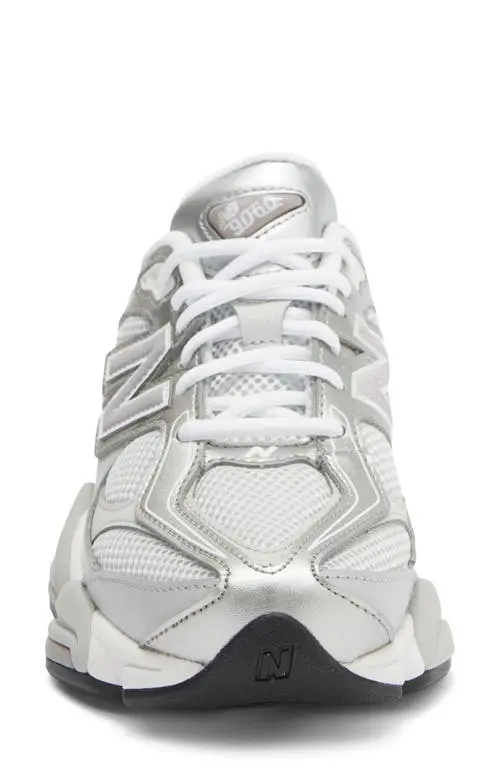 NEW BALANCE 9060 Sneaker
