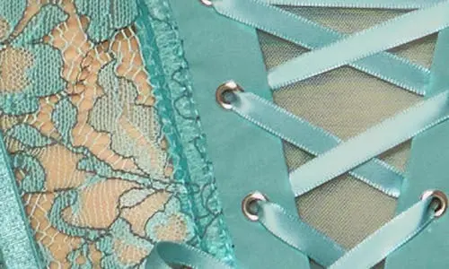 DREAMGIRL Underwire Lace Bustier & Thong Set