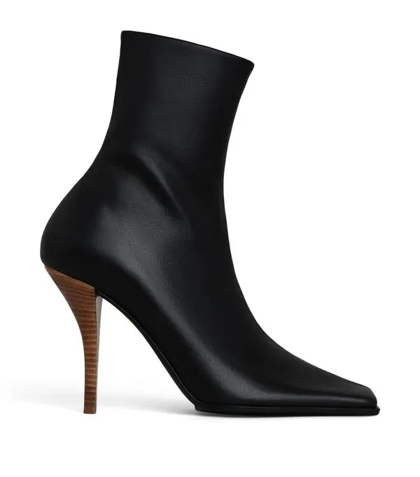 Alaïa Leather Square-toe Ankle Boots - Black