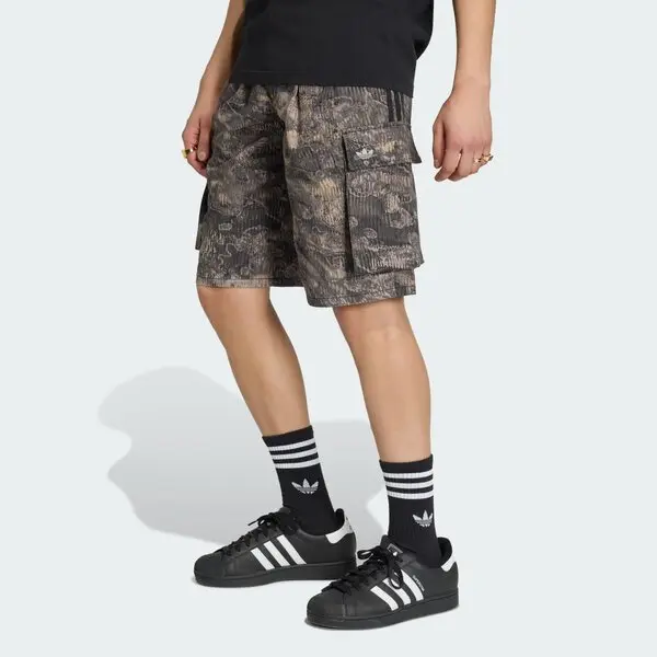 Adidas Cargo Shorts - Chalk Pearl / Wonder Taupe