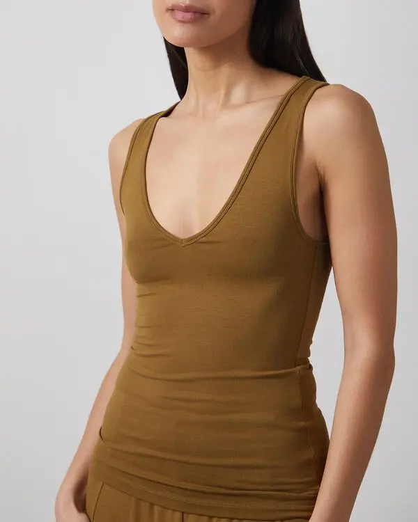WAKAKUU Lotus Modal Ribbed V-neck Tank