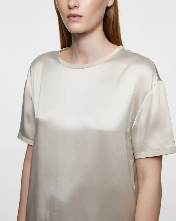 LISA YANG Round Neck Silk T-shirt