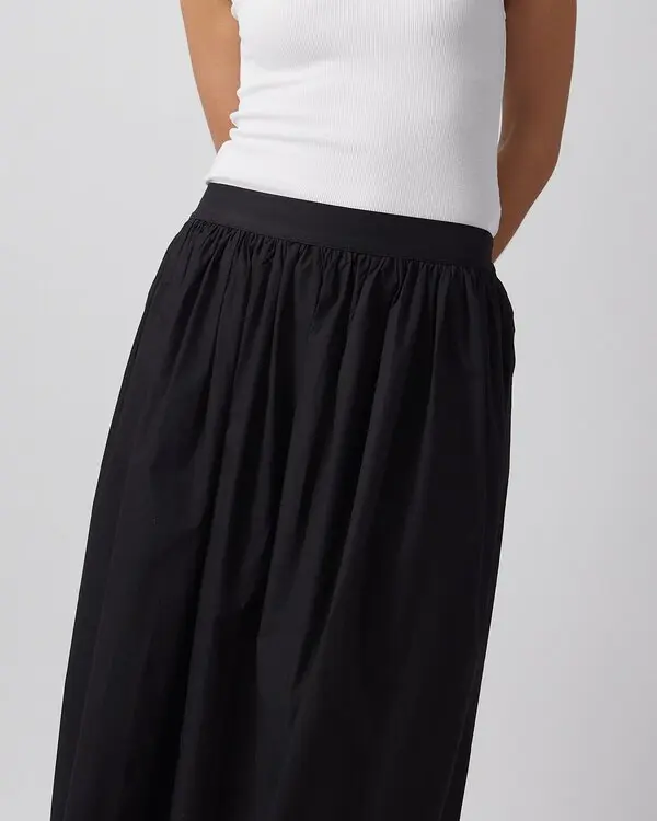 WAKAKUU Gathered Midi Skirt - Black