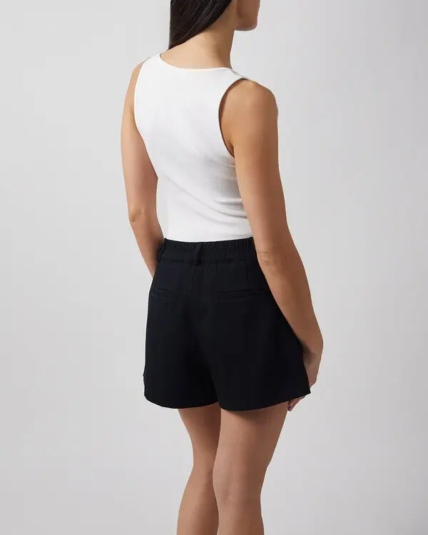 WAKAKUU Tailored Pleated Shorts - Black