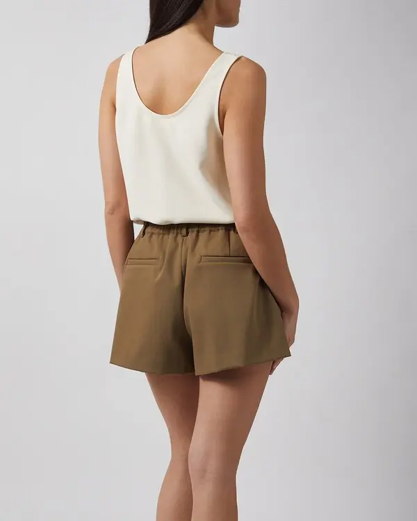 WAKAKUU Tailored Shorts With Pleats - Khaki
