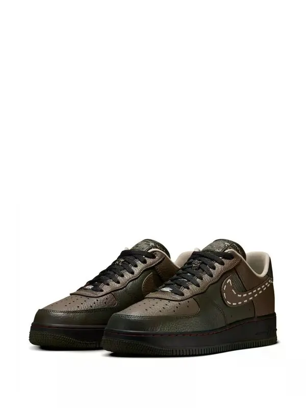 Nike Air Force 1 '07 Low Top Sneakers - Green