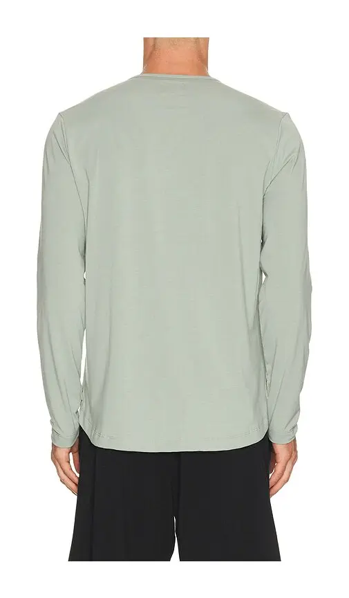 CUTS Curve Hem Long Sleeve Henley