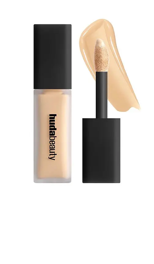HUDA BEAUTY Faux Filter Luminous Matte Concealer - Nougat 2.5