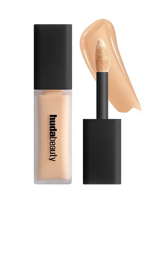 HUDA BEAUTY Faux Filter Luminous Matte Concealer - Sugar Biscuit 3.5