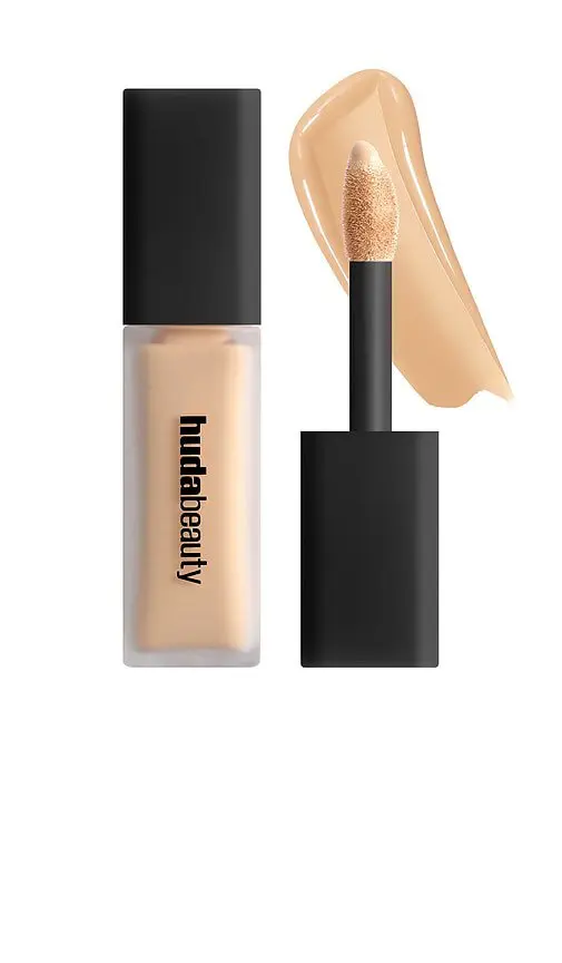 HUDA BEAUTY Faux Filter Luminous Matte Concealer - Cookie Dough 4.3