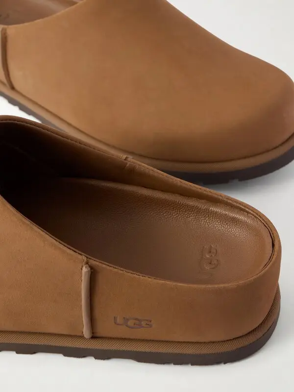 UGG Otzo Nubuck Clogs - Brown