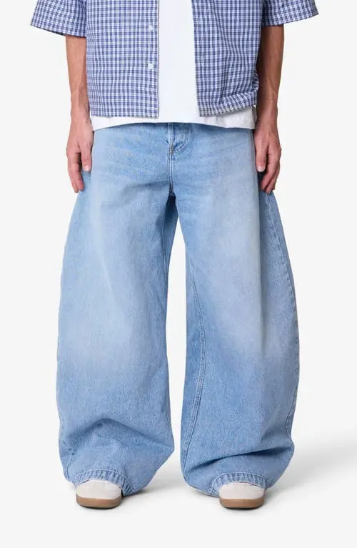 Mnml Wide Leg Barrel Jeans - Light Blue