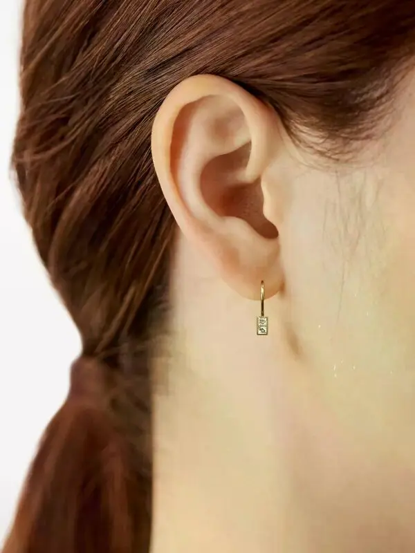 Shihara Box-shaped Diamond Single Earring