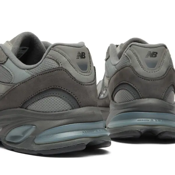 Comme Des Garçons X New Balance 2010v Sneakers - Grey
