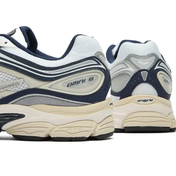 Saucony Progrid Omni 9 Sneaker - White/navy