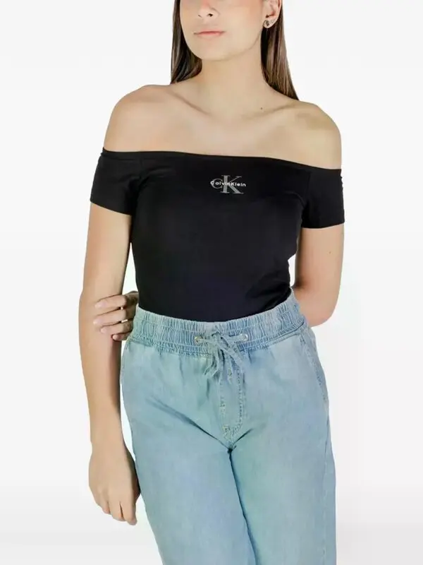 Calvin Klein Off-the-shoulder Logo-print T-shirt - Black