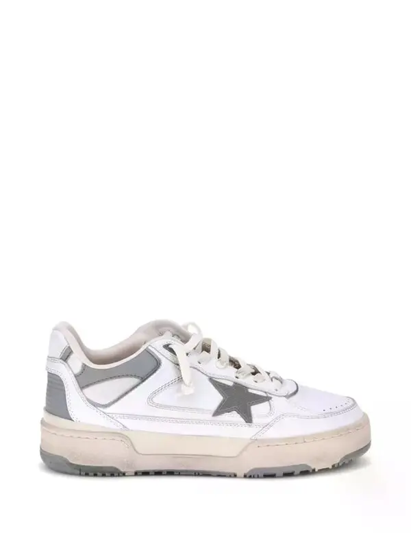 GOLDEN GOOSE Dad-star Sneakers - White