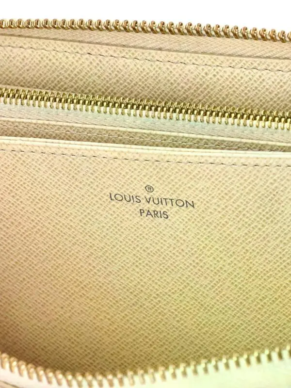 LOUIS VUITTON Zippy Wallet Damier Small Wallets