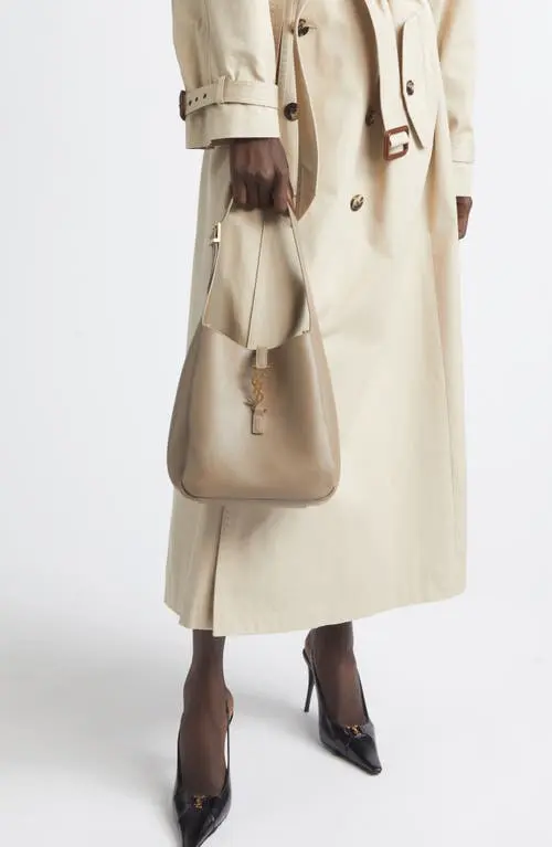 Saint Laurent Small Le 5 À 7 Leather Hobo Bag - Light Cumin