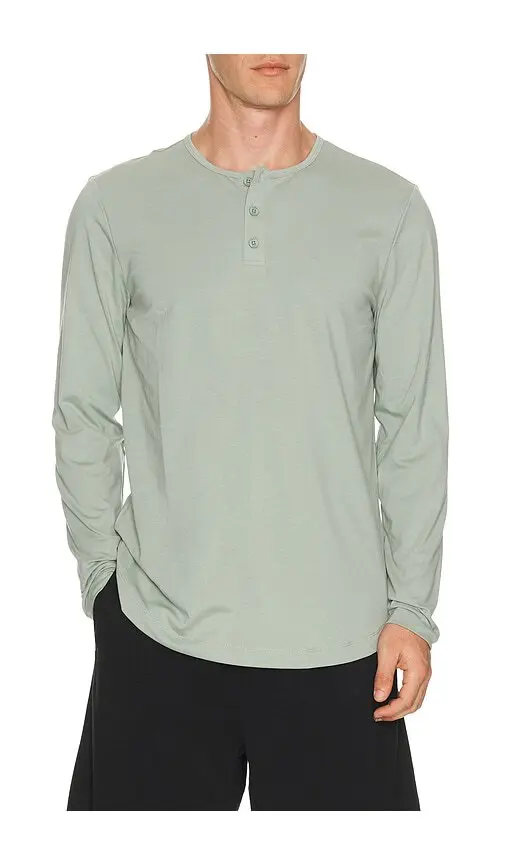 CUTS Curve Hem Long Sleeve Henley - Slate