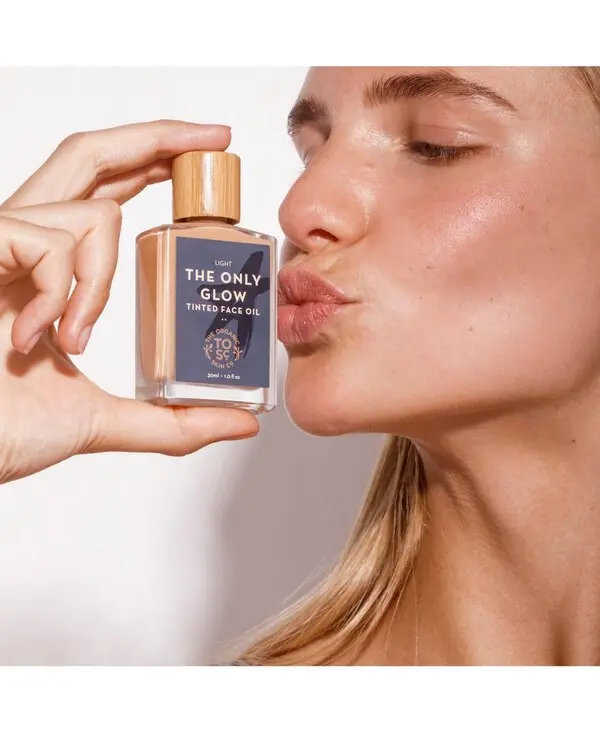 THE ORGANIC SKIN CO. Only Glow Tinted Face Oil