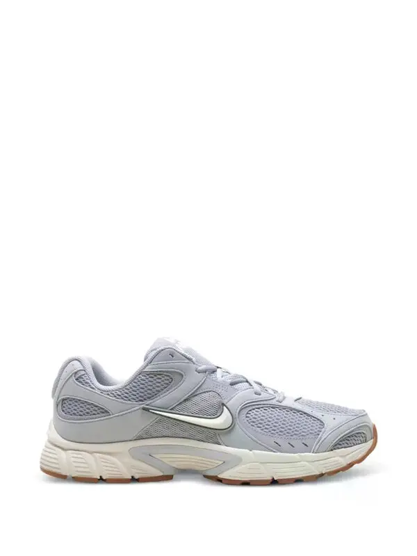 Nike V5 Rnr Low-top Sneakers - Grey